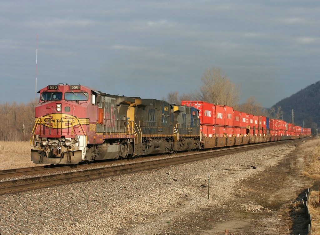 BNSF 556
